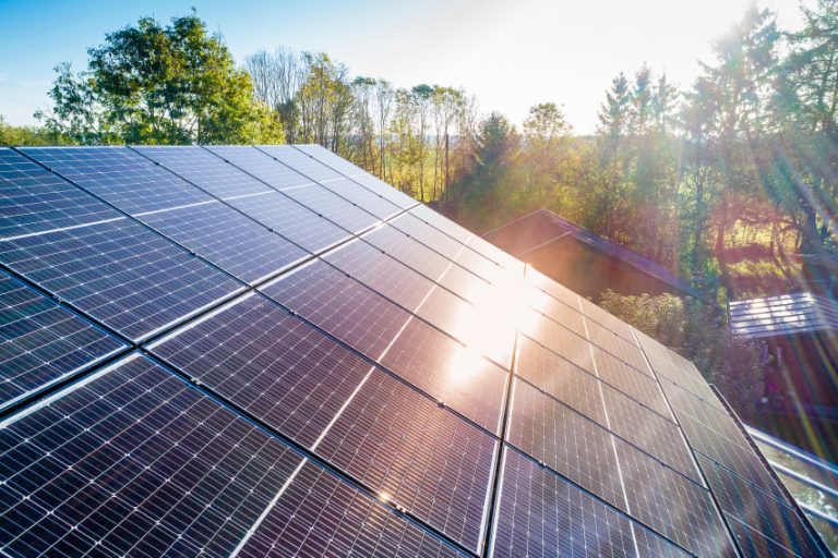 Solardachziegel: Dach aus Solarmodulen - Das müssen Sie wissen